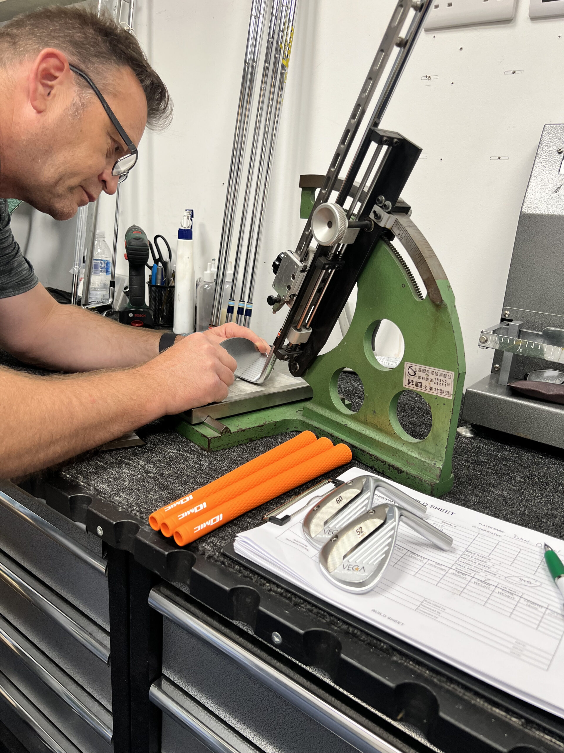 The True Tour Experience: fitting and building golf clubs with ...